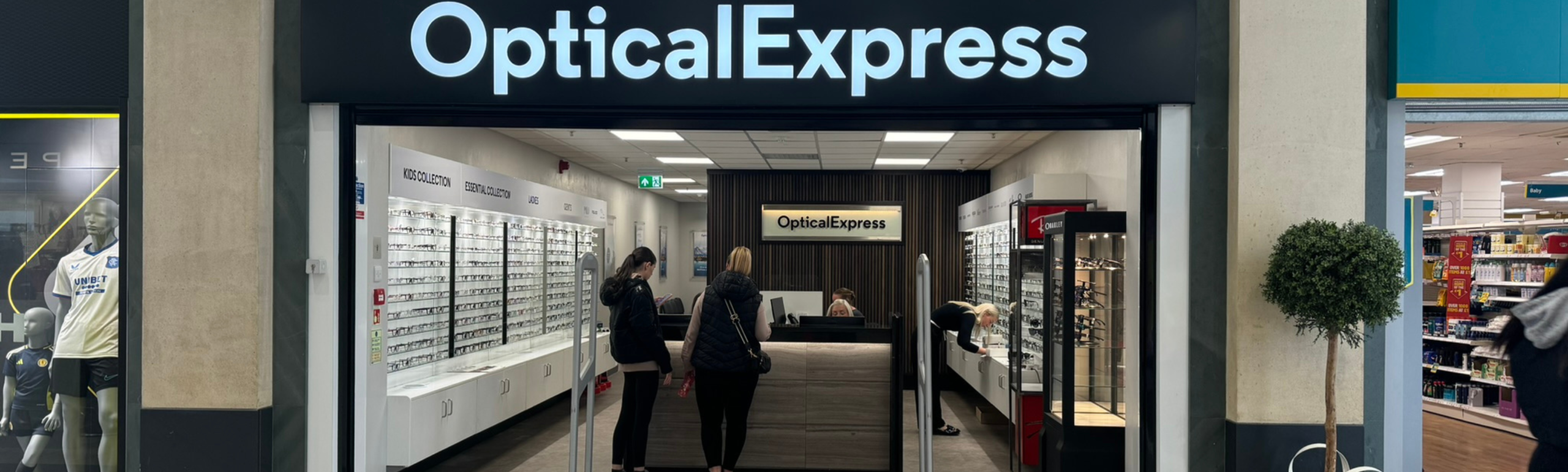 Piazza shopping Centre