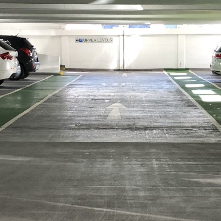 Piazza shopping Centre